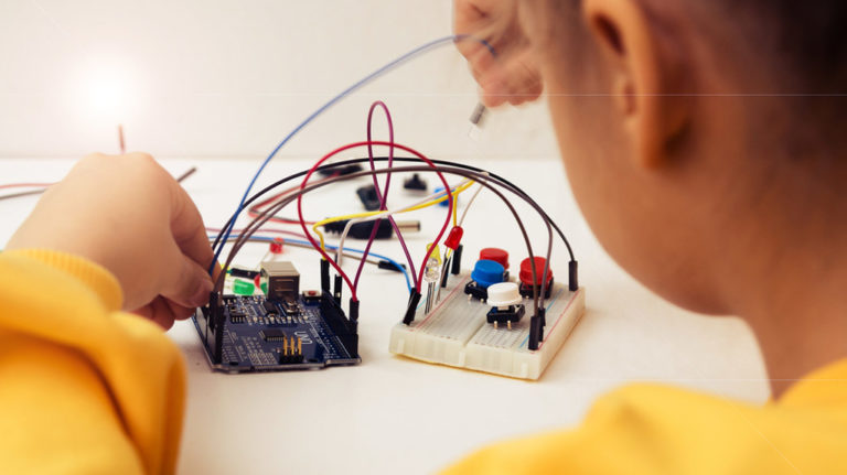 O que é Arduino: para que serve, benefícios e projetos