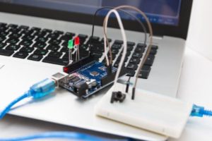 O que é Arduino: para que serve, benefícios e projetos