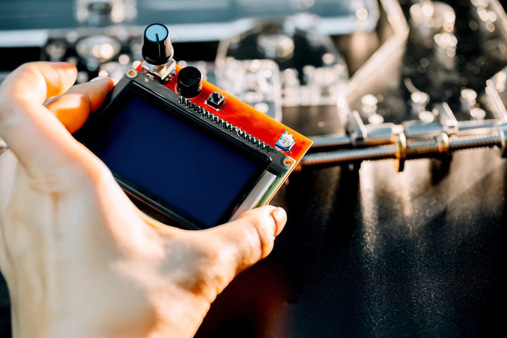 LCD display arduino: quais as funções e como escolher