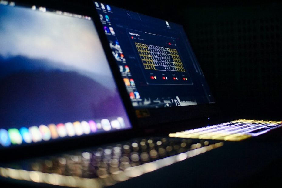 Backlight: o que é, função, vantagens e demonstração